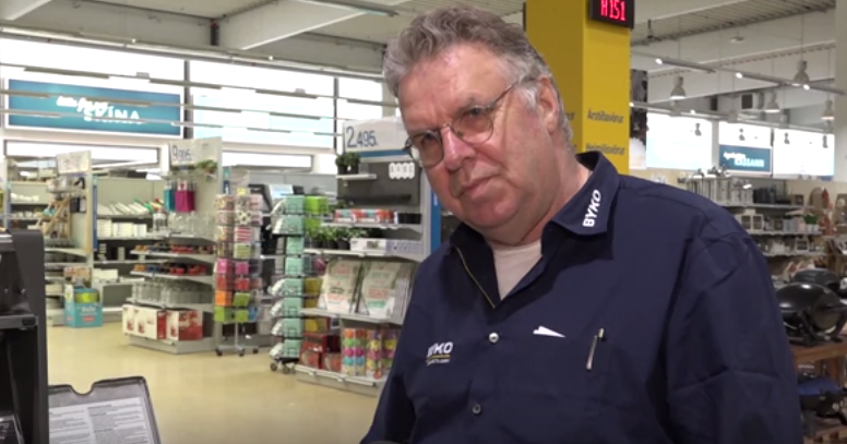 Allt er nú til: legsteinar og grill